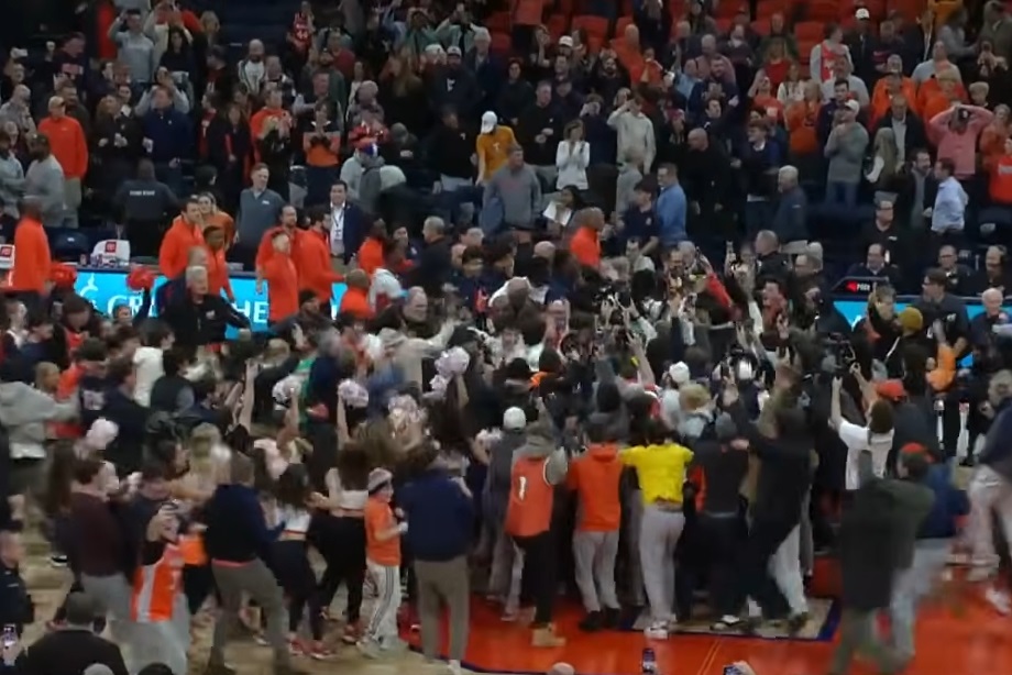 Autry applauds Syracuse men’s hoops team after beating Tennessee - 607 ...